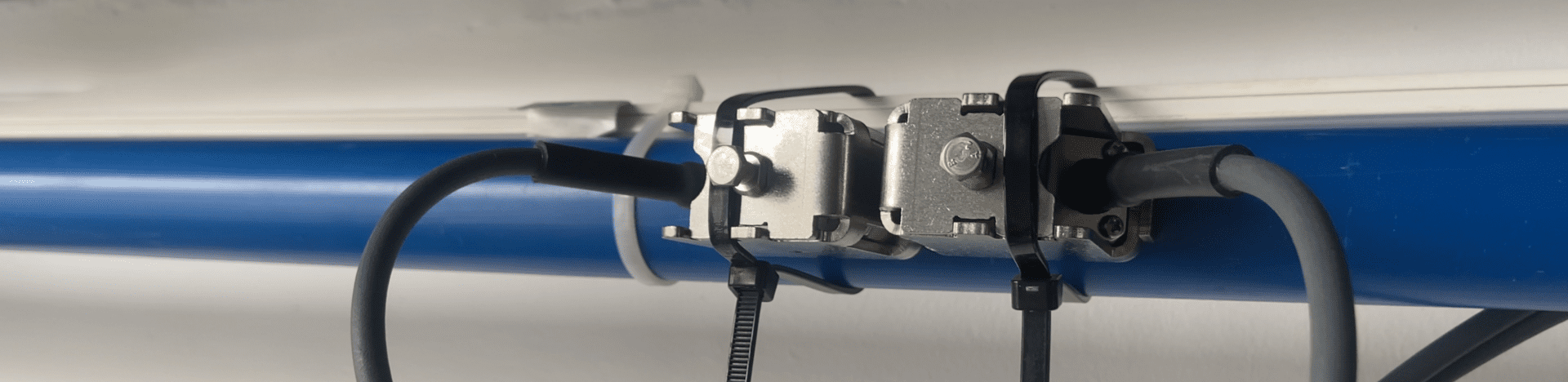 6000 Series Portable Ultrasonic Flow Meter - Measure Water in Oil ...